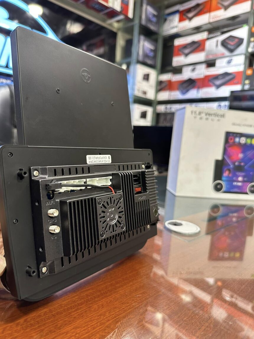 TESLA Style Dual knobs (4/64GB) Vertical Android Player - Ayon Motors